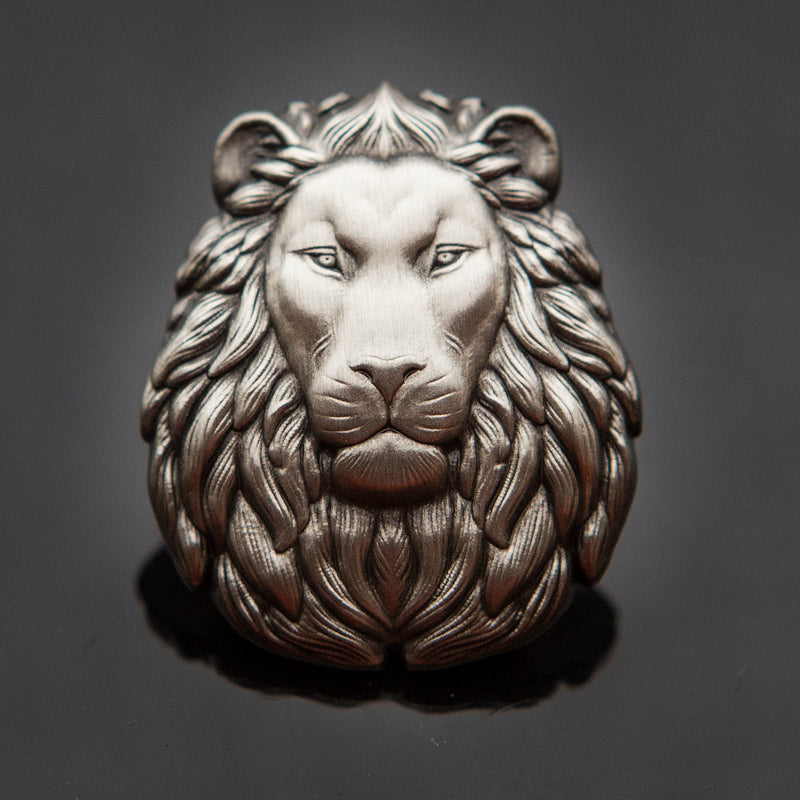 Lion Head Pin – Christopher Waddell Photography